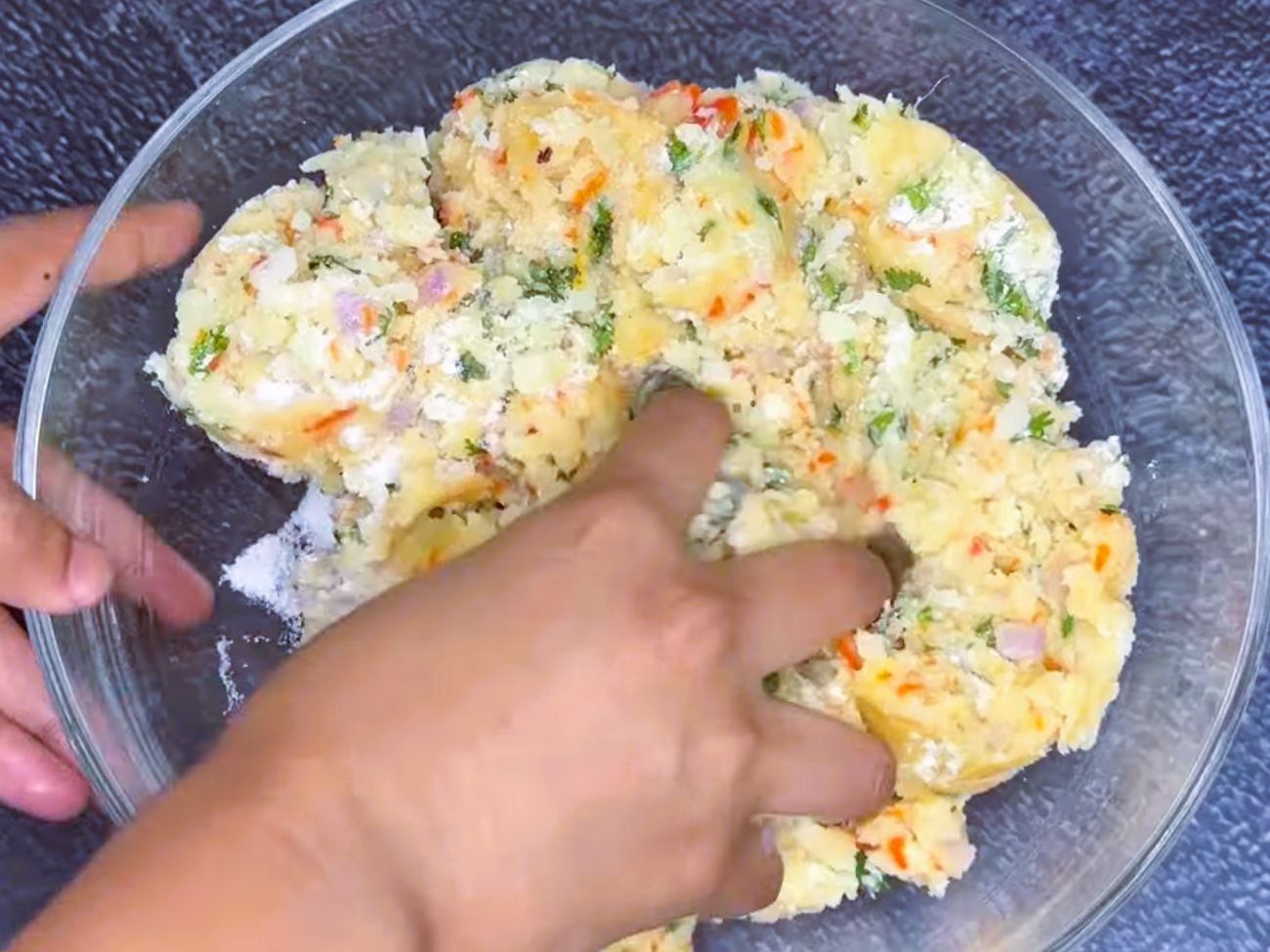 Suji Tikki | Suji Aloo Tikki Recipe - Aayansh Kitchen