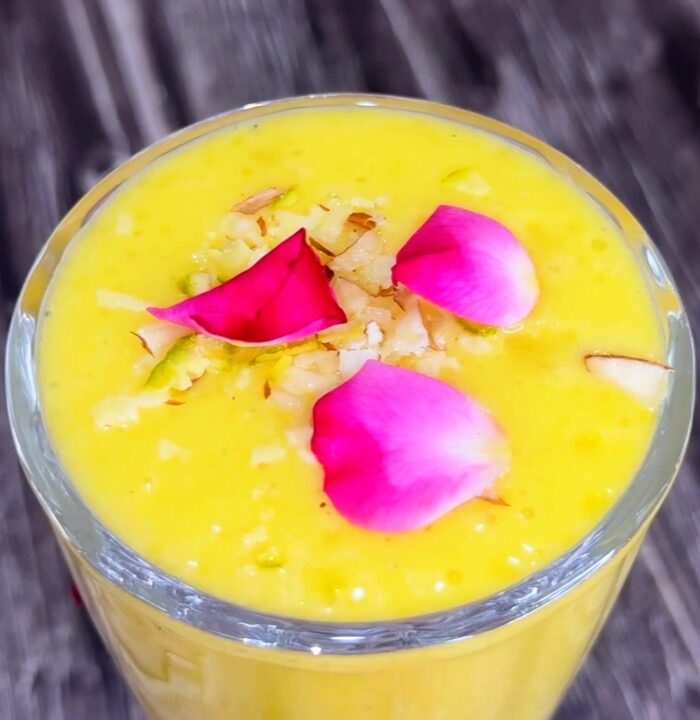 Mango Milkshake Recipe - Aayansh Kitchen
