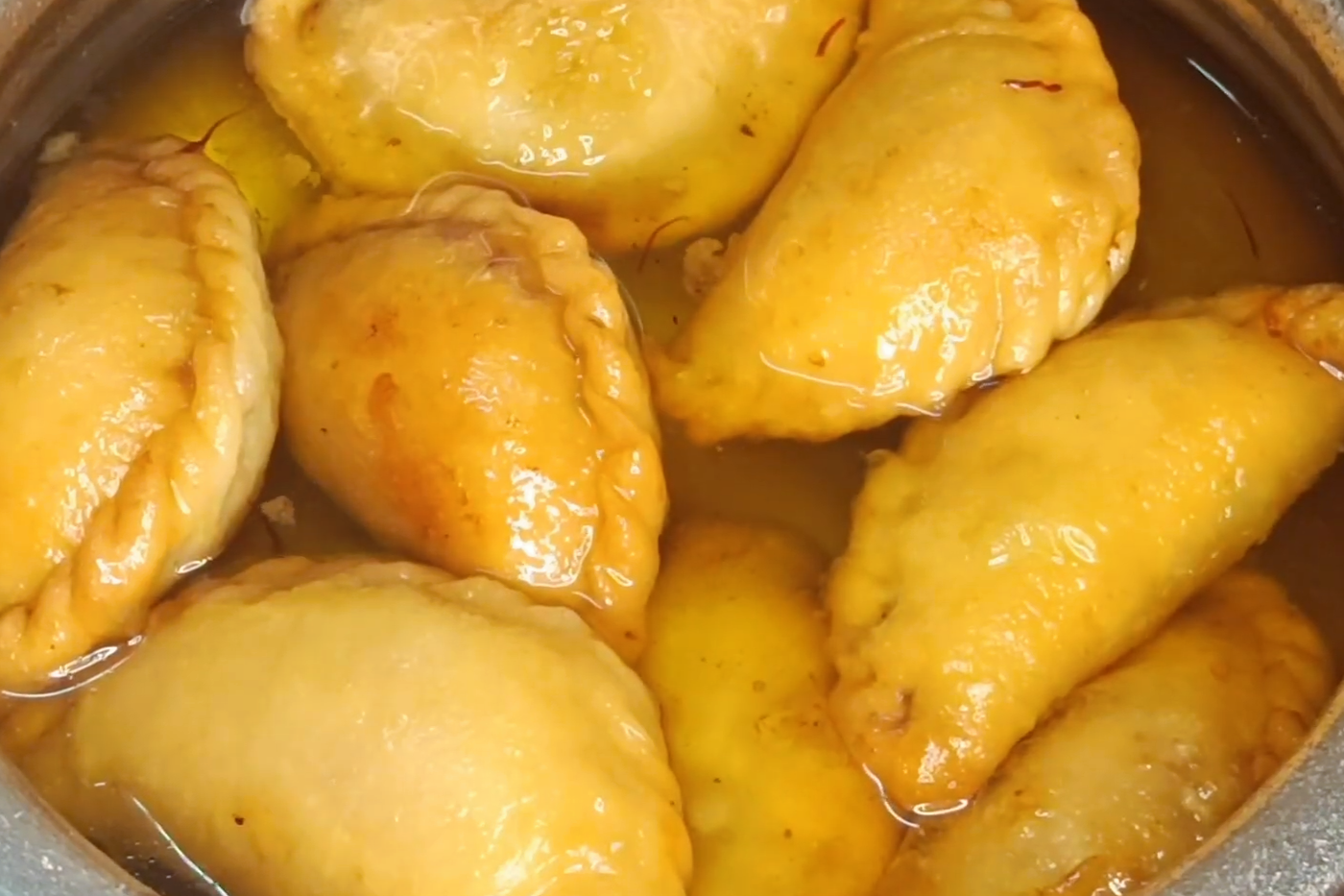 Gujiya Recipe | Chasni Wali Gujiya - Aayansh Kitchen
