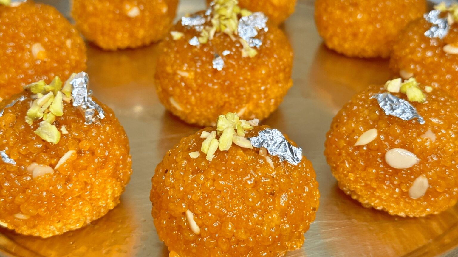 Motichur Laddu Recipe | Motichoor Ladoo - Aayansh Kitchen