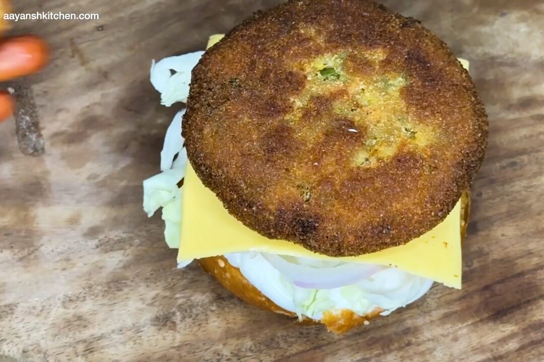 Aloo Tikki Burger Recipe: Veg Aloo Patties Burger - Aayansh Kitchen