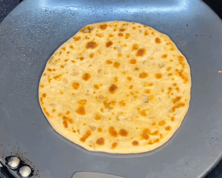 Pyaz Paratha Recipe | Onion Paratha - Aayansh Kitchen