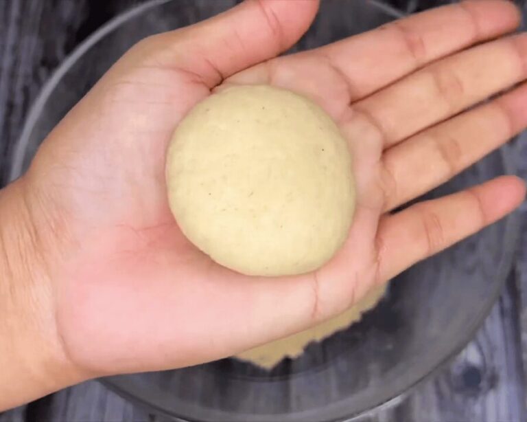 Puri Recipe | How To Make Poori - Aayansh Kitchen