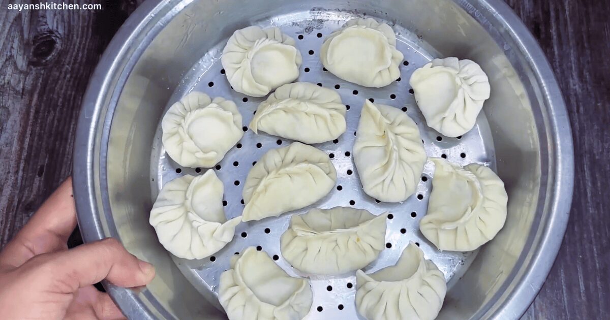 Veg Momos Recipe | Street Style Momos Ki Recipe - Aayansh Kitchen