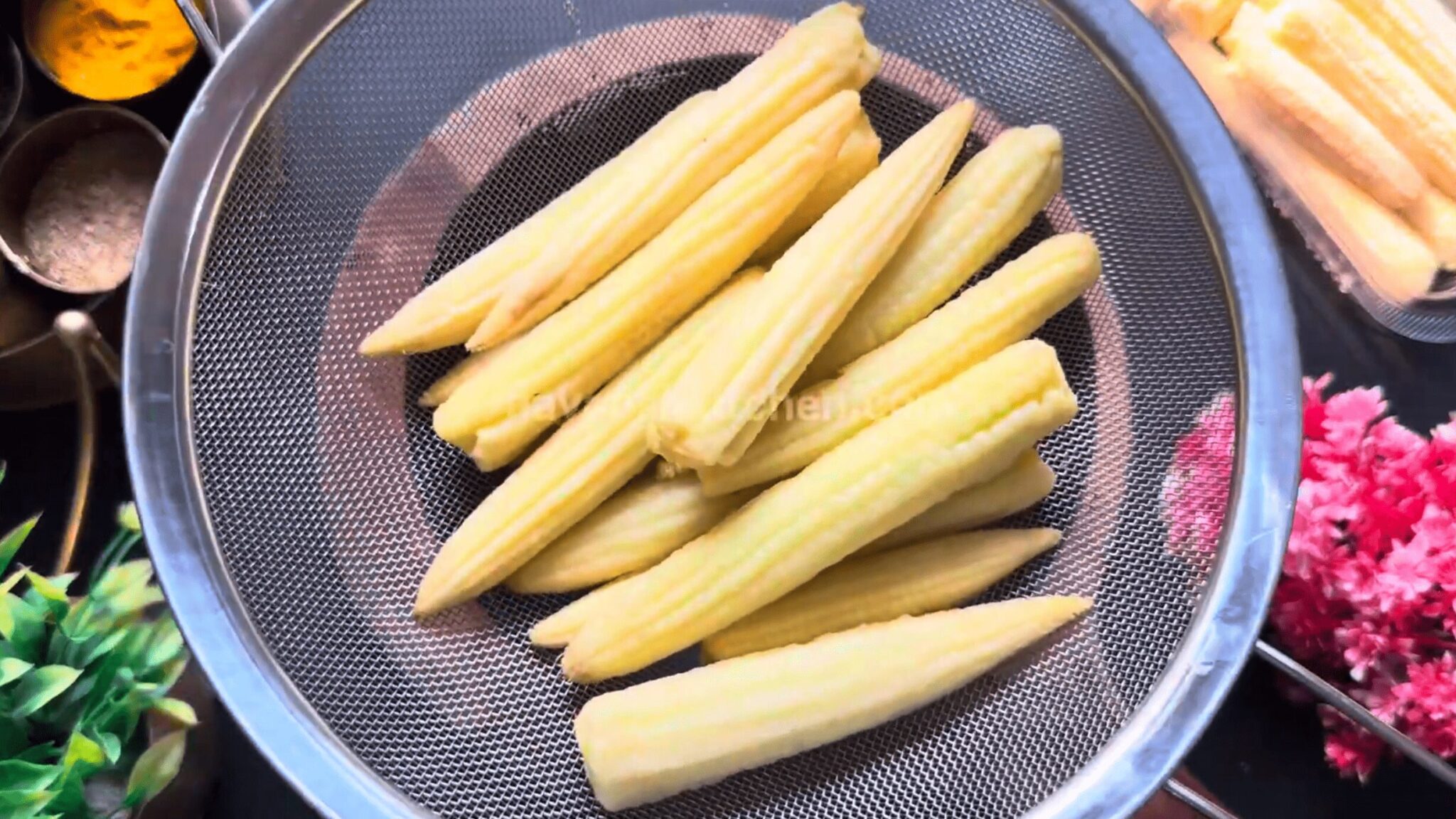 Crispy Baby Corn Fry Recipe | Golden Fried Baby Corn Pakora - Aayansh ...
