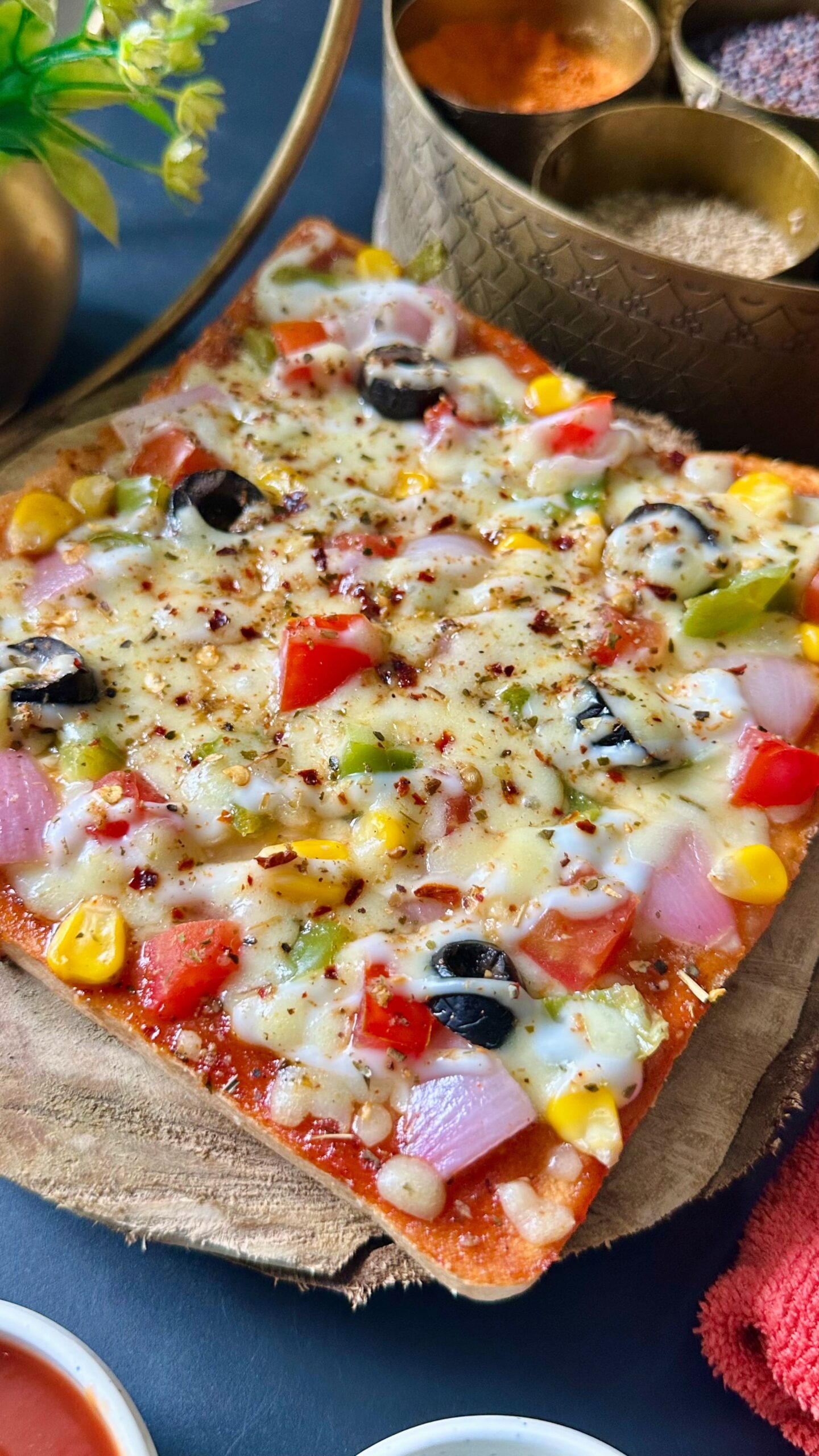 Flat Bread Pizza Recipe - Aayansh Kitchen